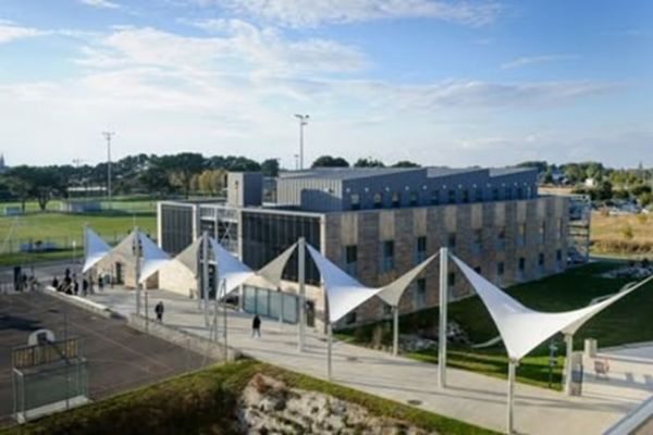 Le lycée maritime Florence Arthaud de Saint-Malo : un héritage au ...